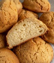 Soboro Bread (Korean Peanut Streusel Bread) - Cherry on My Sundae