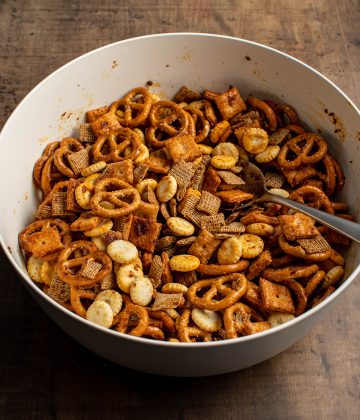 Homemade Cheez-It Party Mix - Cherry on My Sundae