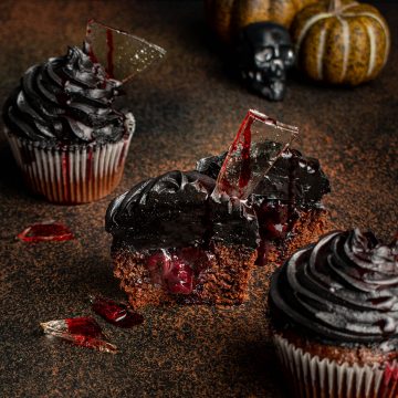 Halloween Bleeding Cupcakes - Cherry on My Sundae