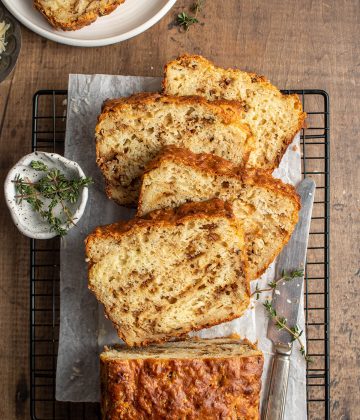 Caramelized Shallot Cheesy Bread - Cherry on My Sundae