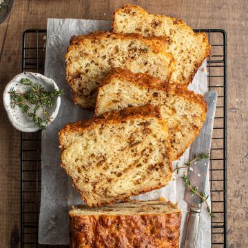 Caramelized Shallot Cheesy Bread - Cherry on My Sundae