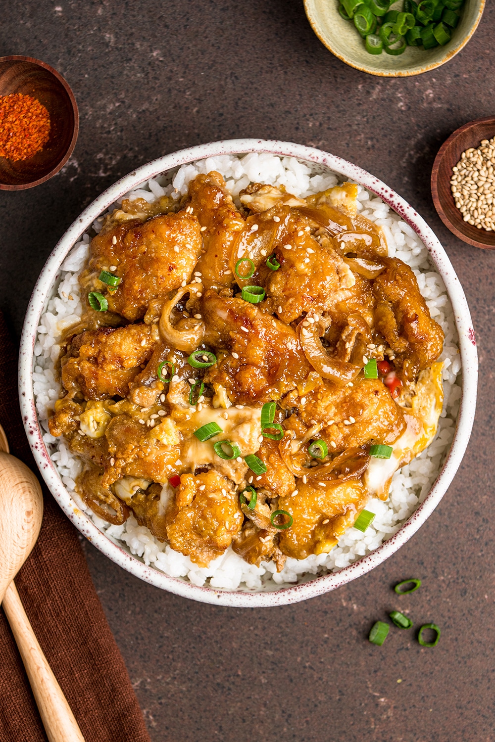 General Tso's Chicken Oyakodon - Cherry on My Sundae