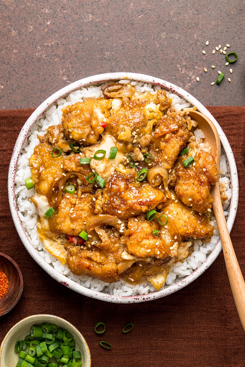 General Tso's Chicken Oyakodon - Cherry on My Sundae